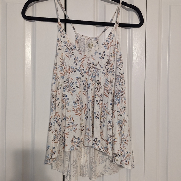 True Craft | Tops | True Craft Medium Whitefloral Tank Top | Poshmark